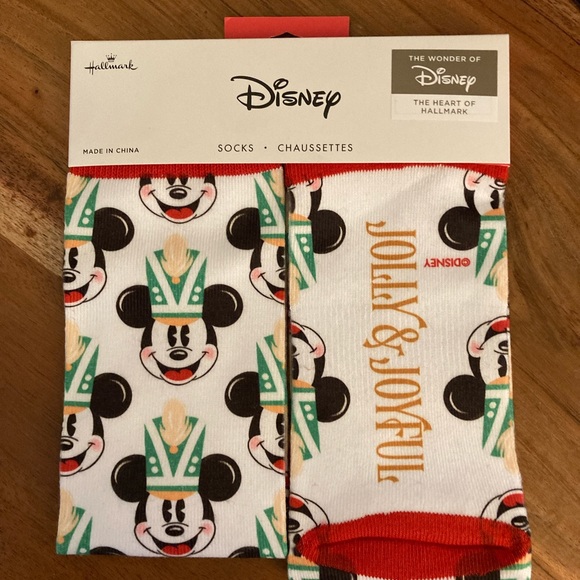 Hallmark | Other | Hallmark X Disney Holiday Christmas Parade ...